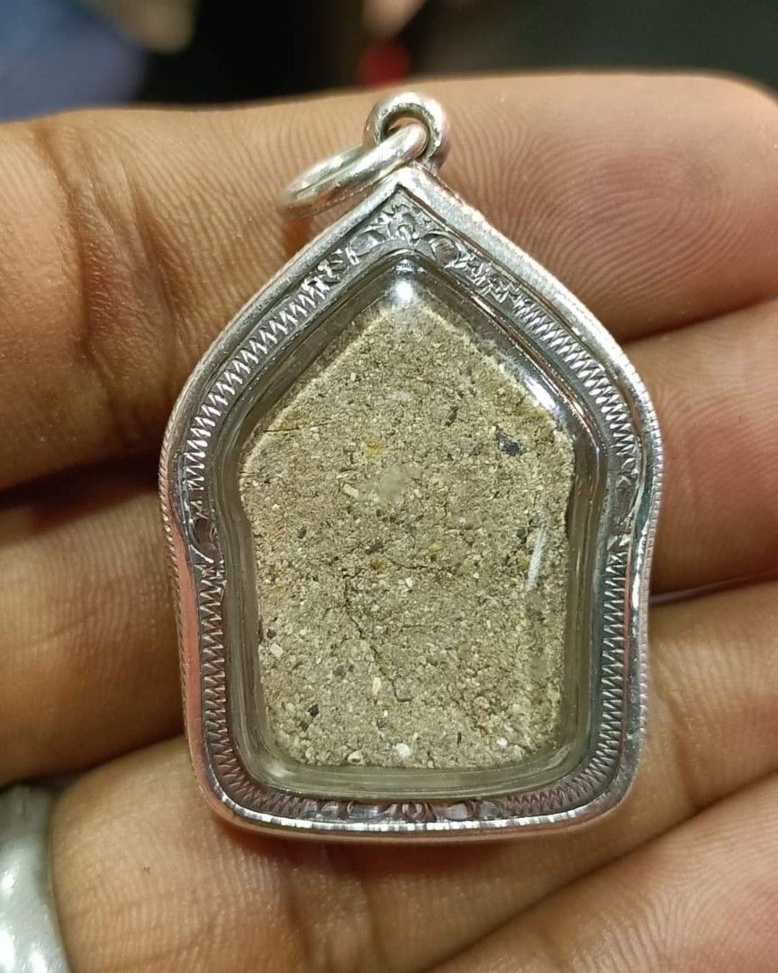 Phr Khun Paen 15 ton Pim lek, Hobbies & Toys, Memorabilia & Collectibles, Religious Items on ...