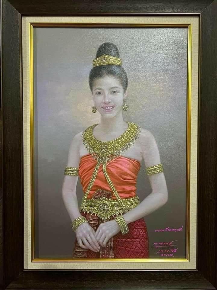 Phra Khun Paen Manee Fad Yah, Hobbies & Toys, Memorabilia & Collectibles, Religious Items on ...