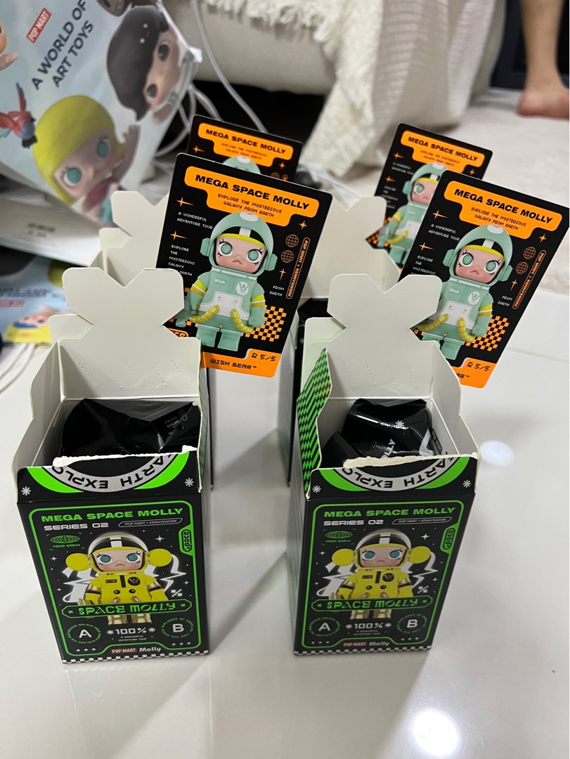 Popmart Mega Space Molly 100% Series 2 Secret Wish Bear, Hobbies & Toys ...