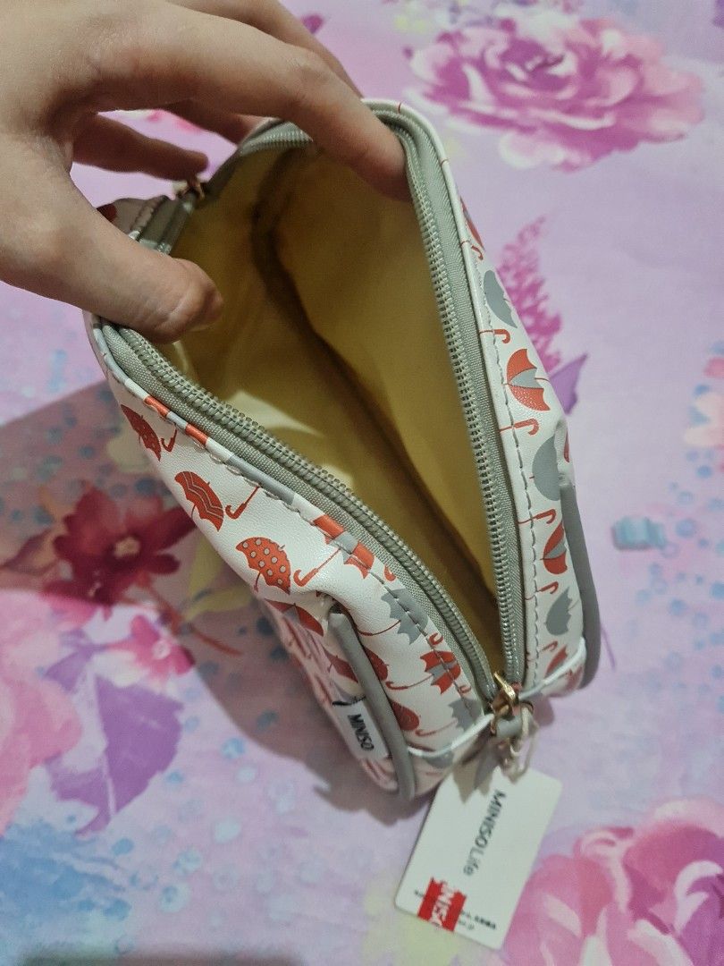 Pouch miniso on Carousell