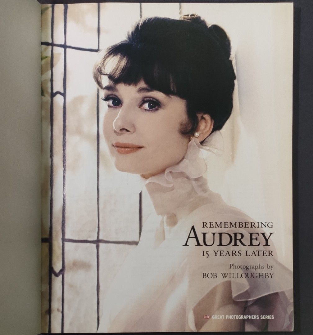 回憶中的柯德莉夏萍Remembering Audrey 15 Years Later (Editors of LIFE Magazine), 興趣及遊戲, 書本 & 文具, 雜誌 ...