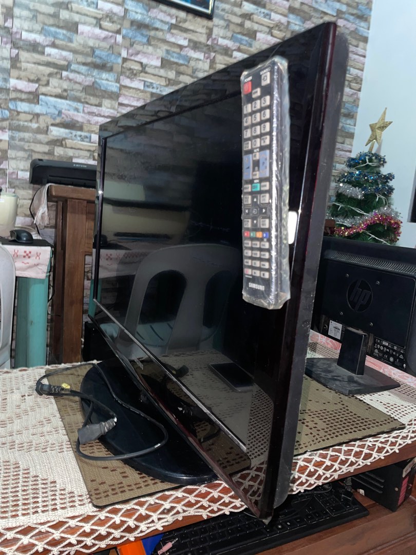Samsung 23inch, TV & Home Appliances, TV & Entertainment, TV on Carousell