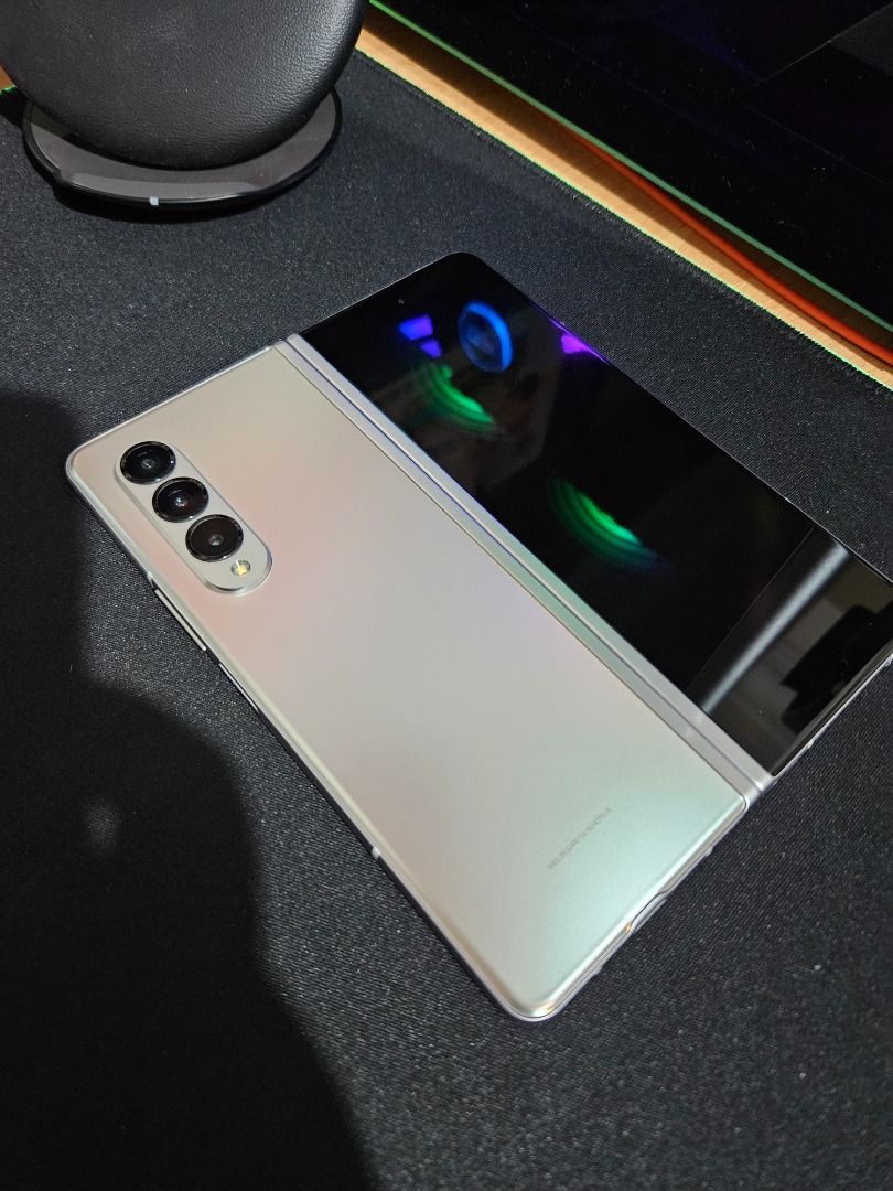 Samsung Z Fold 3 5G 256GB Sliver Full set with box and warranty, Mobile ...