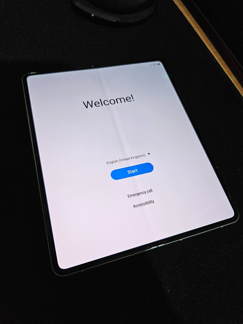 Samsung Z Fold 3 5G 256GB Sliver Full set with box and warranty, Mobile ...