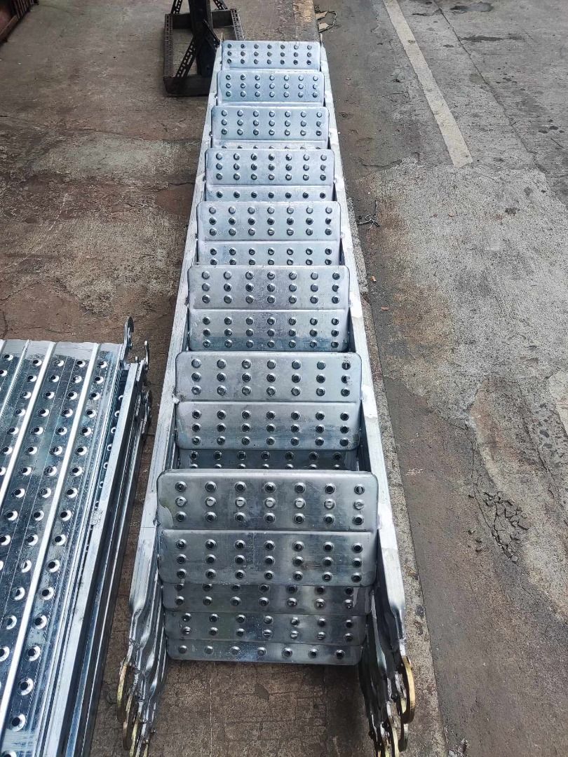 Scaffolding Ladder, Commercial & Industrial, Construction Tools ...