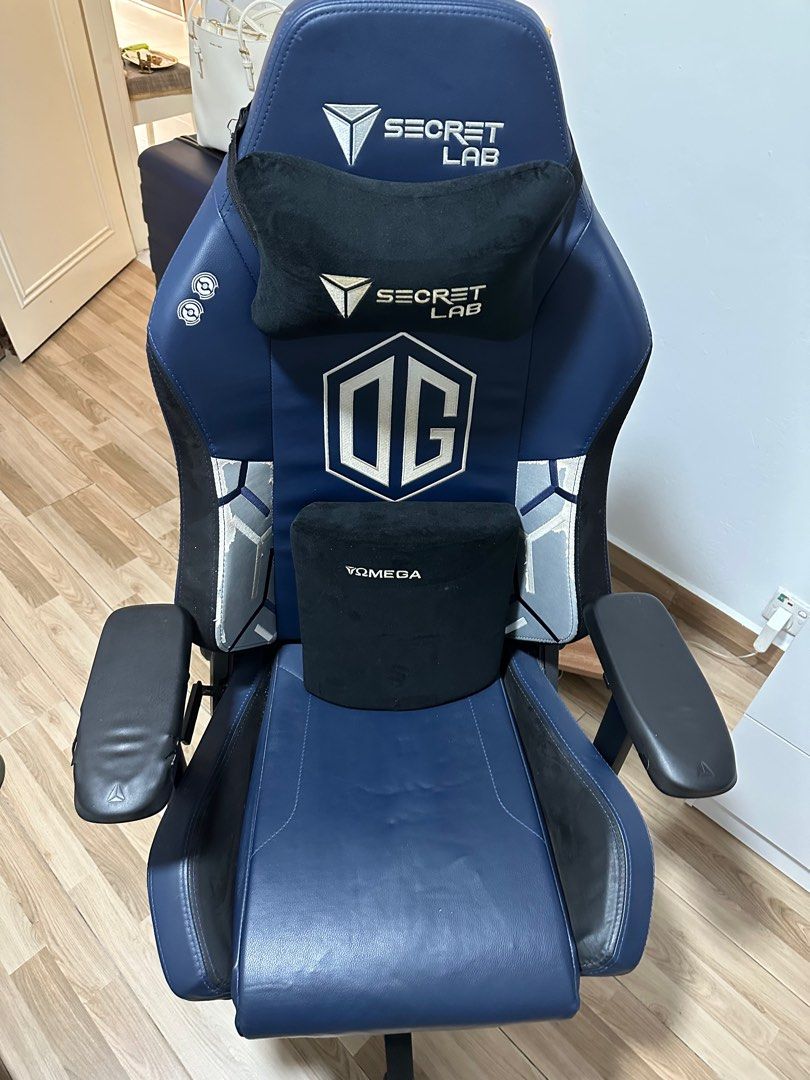 Secret Lab Omega Chair, Furniture & Home Living, Furniture, Chairs on ...