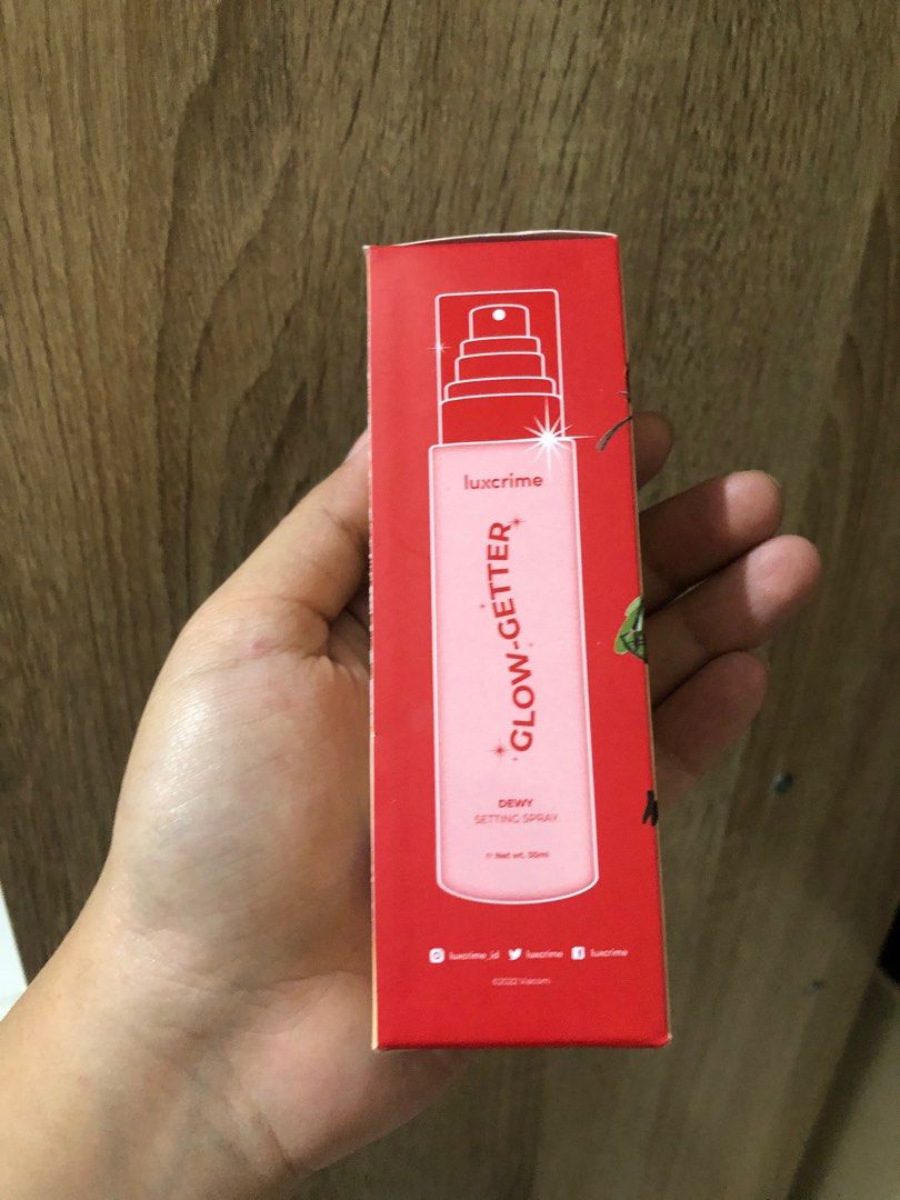 Setting Spray Luxcrime Glow Getter Emily in Paris, Kesehatan ...