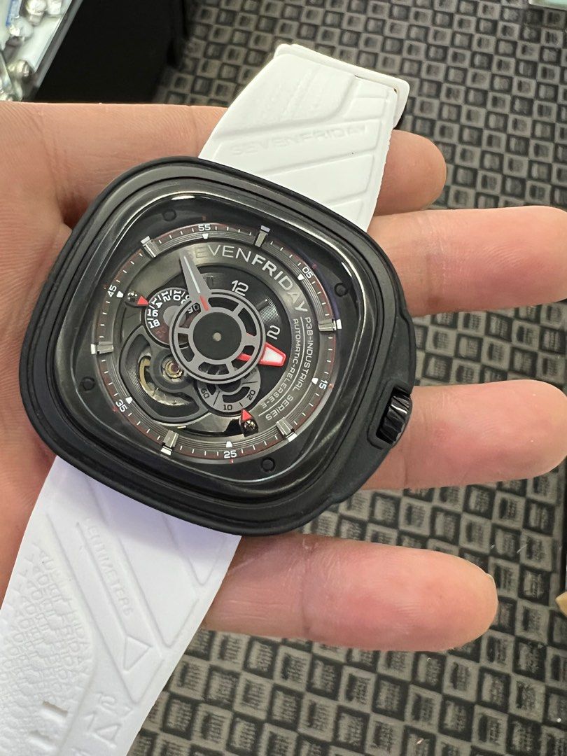 SEVENFRIDAY AUTOMATIC SF-P3/01, Men's Fashion, Watches & Accessories ...