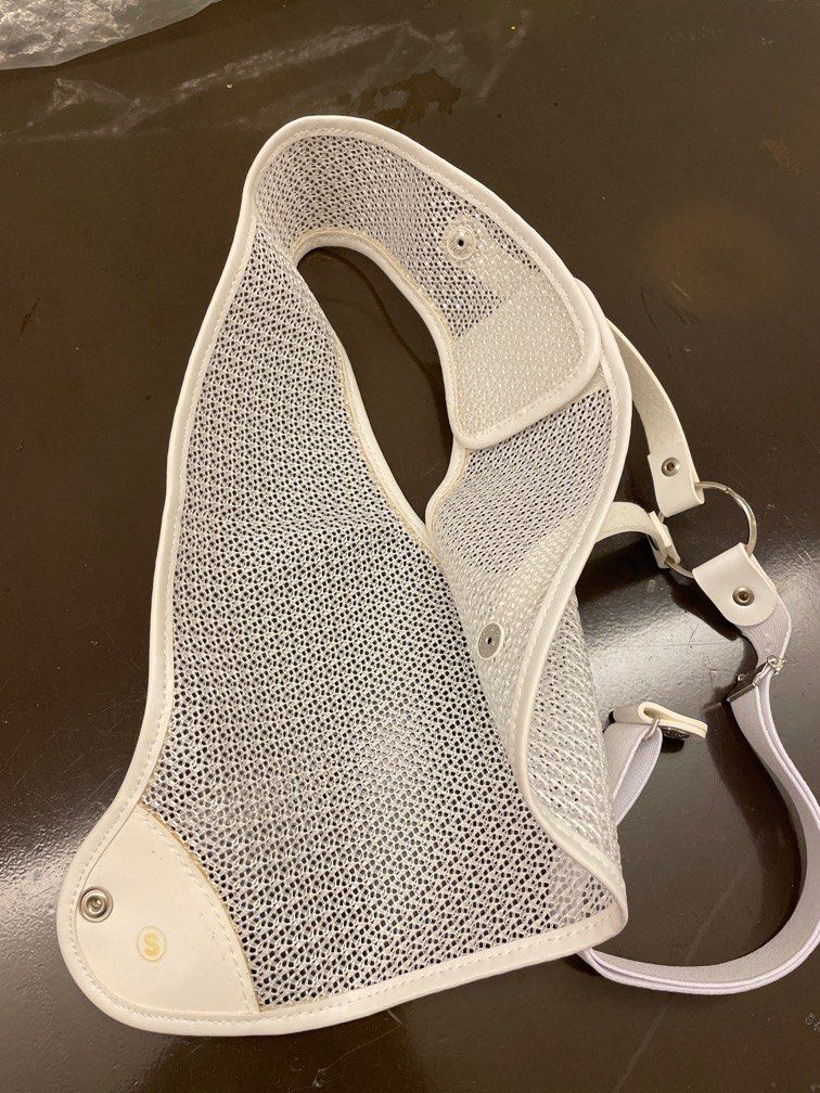 Shibuya White Archery Chest Guard LH (S), Sports Equipment, Other ...