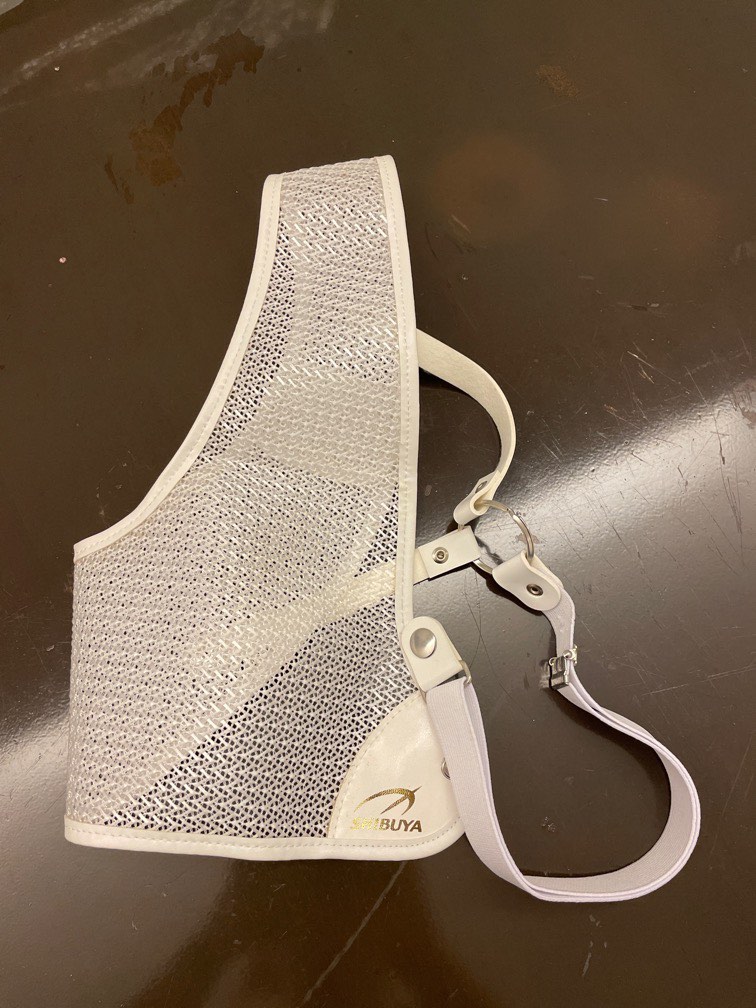 Shibuya White Archery Chest Guard LH (S), Sports Equipment, Other ...