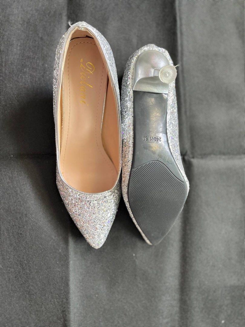 Shiny heels, Women's Fashion, Footwear, Heels on Carousell