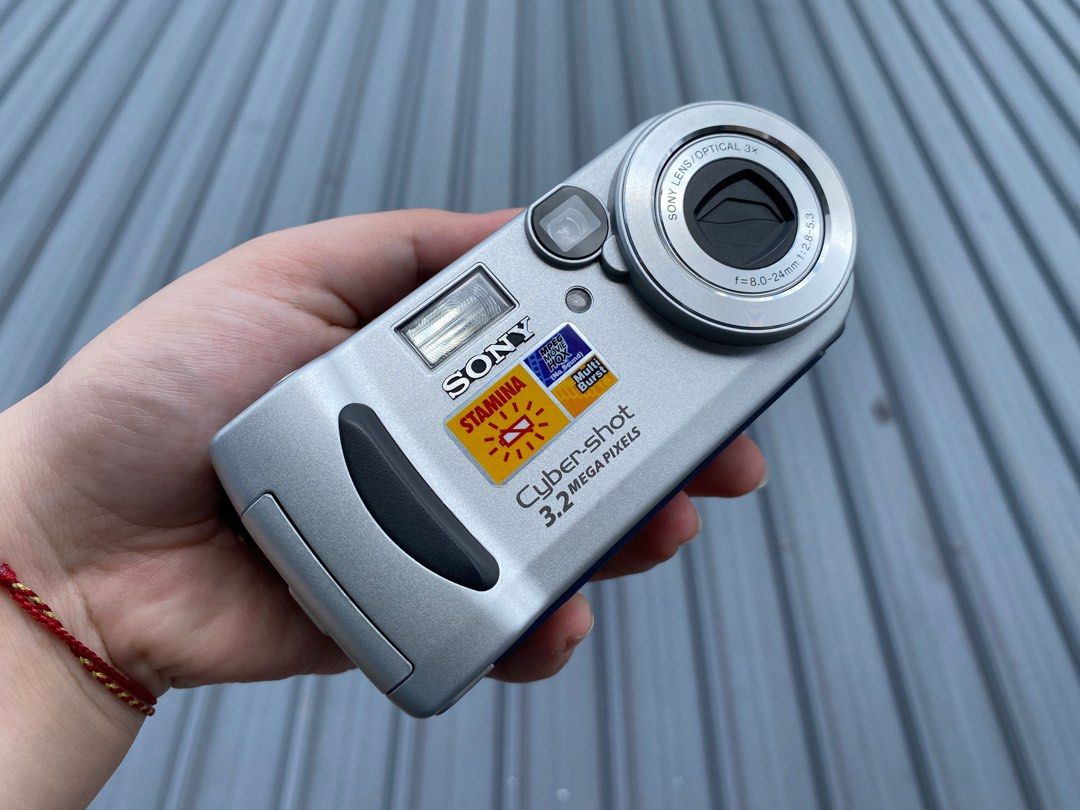Sony Cybershot DSC-P71 - Tested, Photography, Cameras on Carousell