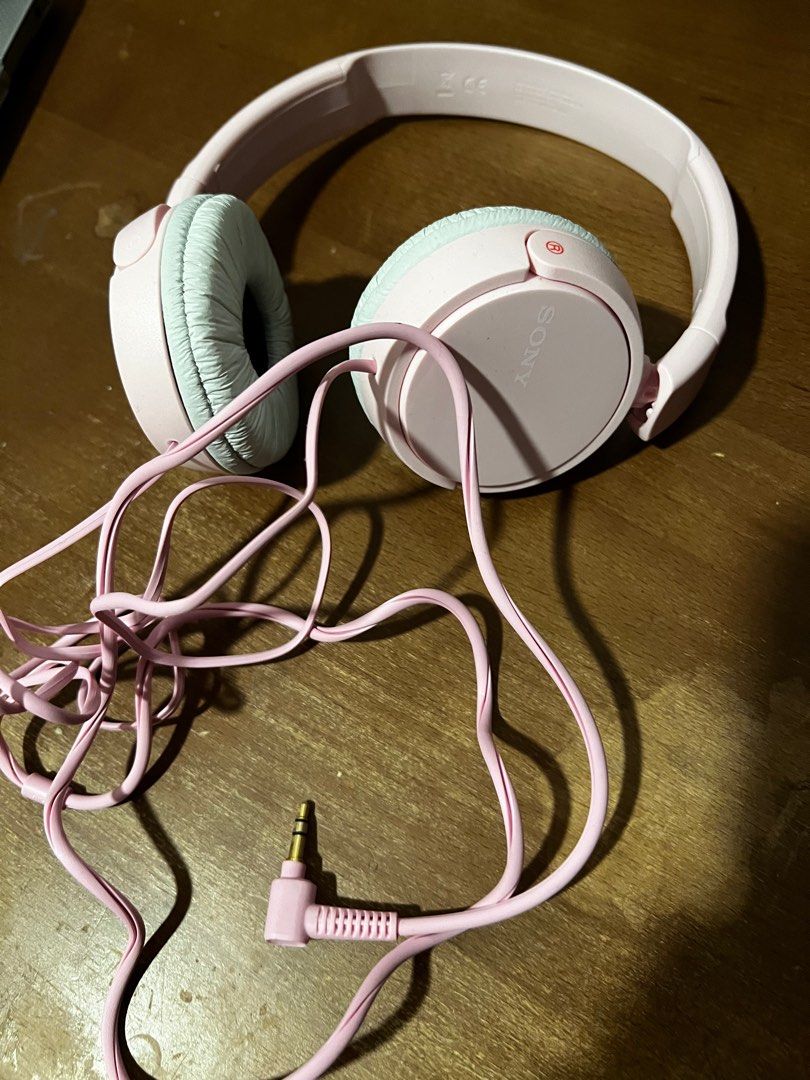 SONY foldable headphones (wired), Audio, Headphones & Headsets on Carousell