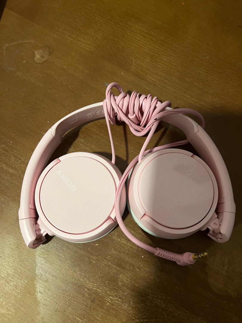 SONY foldable headphones (wired), Audio, Headphones & Headsets on Carousell