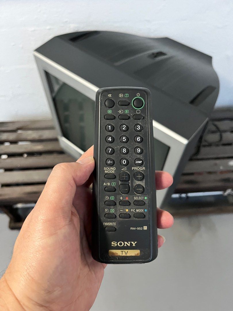 Sony Trinitron Retro Color TV, TV & Home Appliances, TV & Entertainment ...