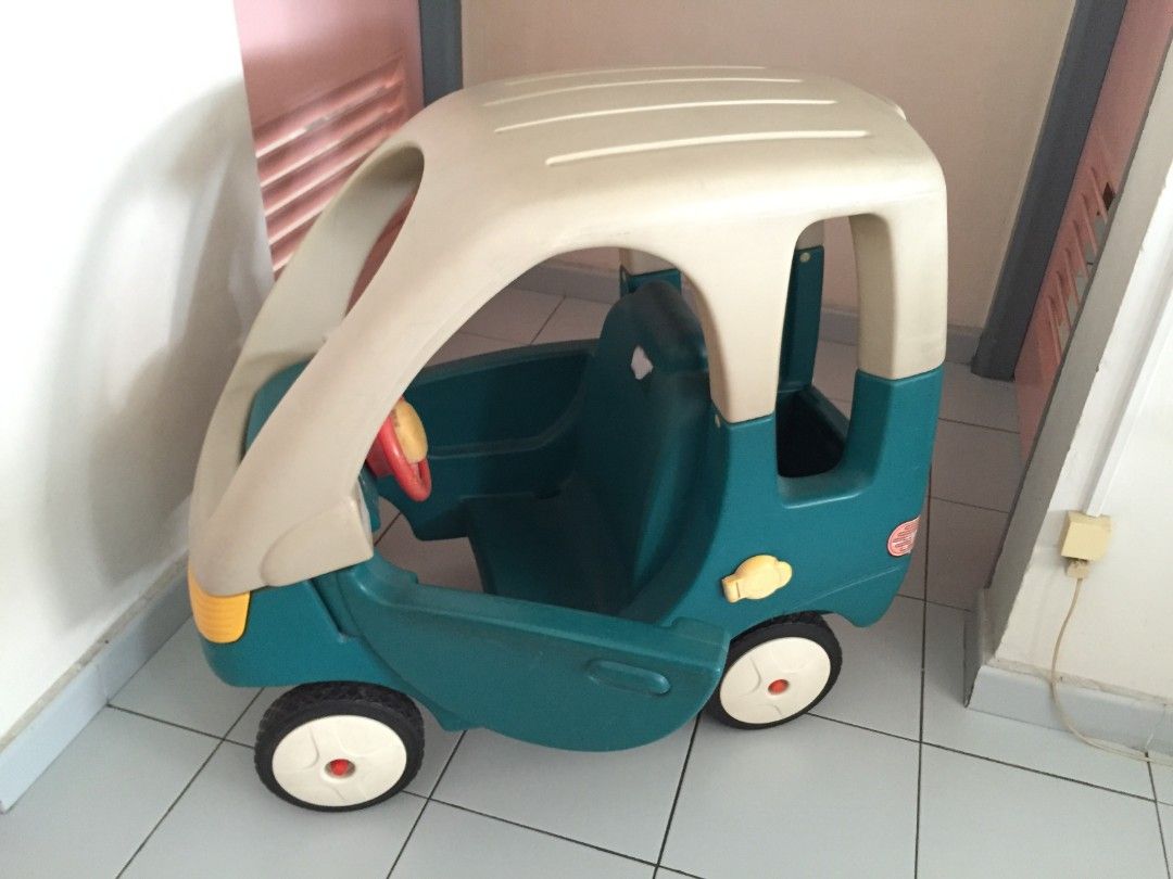 STEP 2 Van, Hobbies & Toys, Toys & Games on Carousell