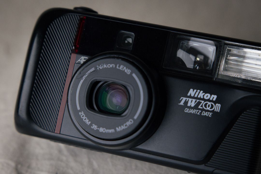 TESTED Nikon TW Zoom Quartz Date 35mm Film Camera, Photography, Cameras ...