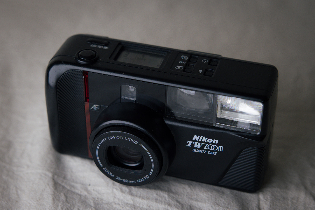 TESTED Nikon TW Zoom Quartz Date 35mm Film Camera, Photography, Cameras ...