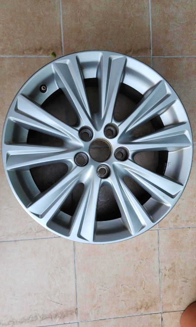 Toyota Enkei Japan 18" Rim, Car Accessories, Tyres & Rims on Carousell