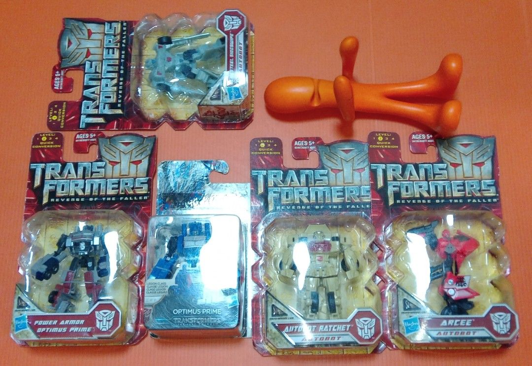 Transformers Legends Legion Class Super Lot: Ratchet Optimus Prime ...