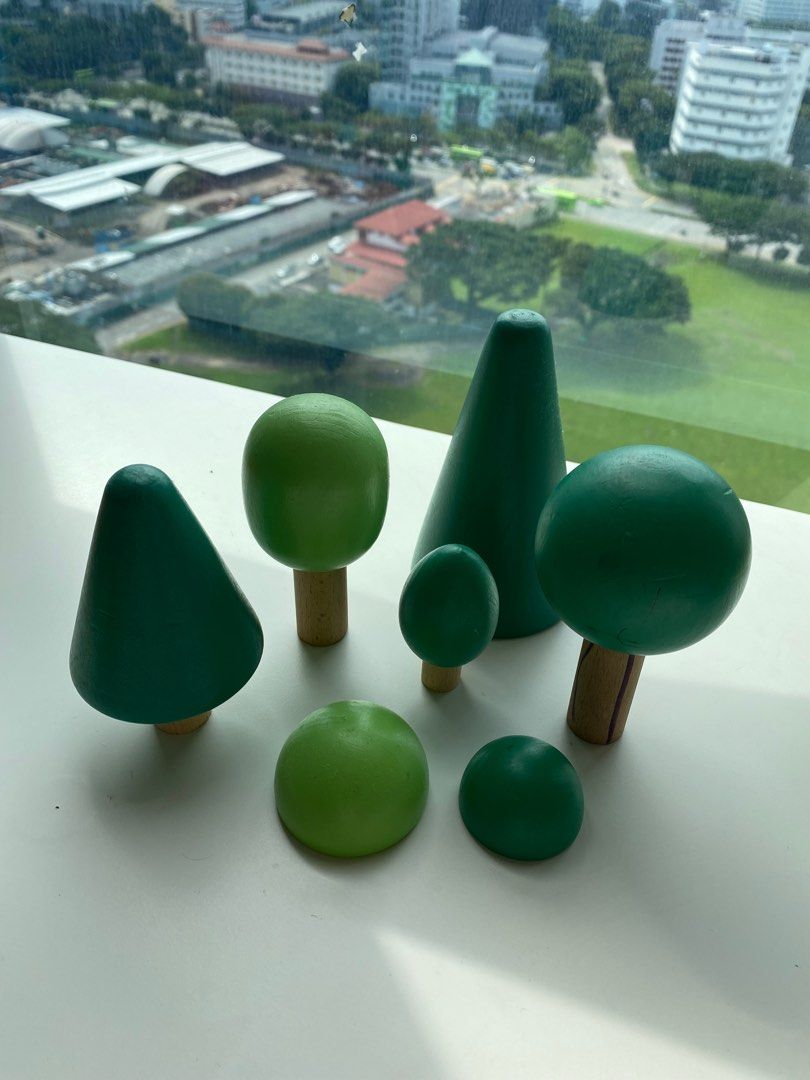 Trees, bushes and shrubs, Hobbies & Toys, Toys & Games on Carousell