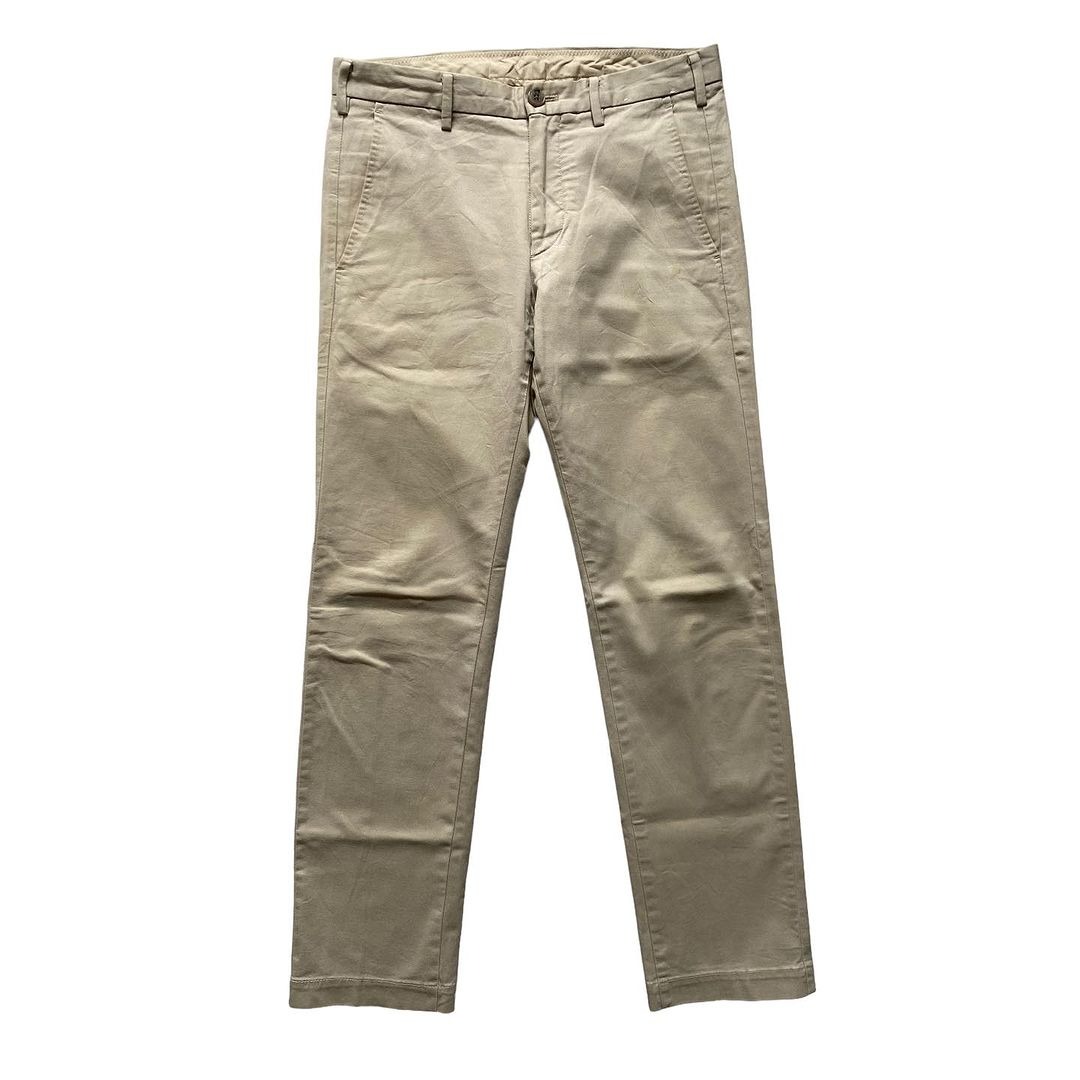 Uniqlo Men Slim Fit Chino Pants - Khaki (29), Fesyen Pria, Pakaian , Bawahan di Carousell
