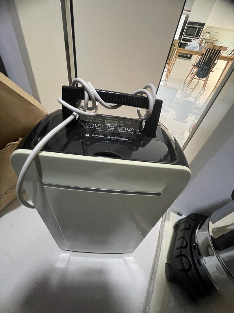 Used dehumidifier, TV & Home Appliances, Air Purifiers & Dehumidifiers ...