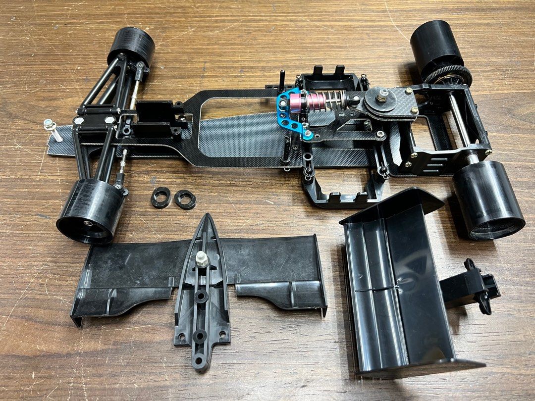 Vintage Tamiya RC Car F103L Indy F1 chassis, Hobbies & Toys, Toys ...