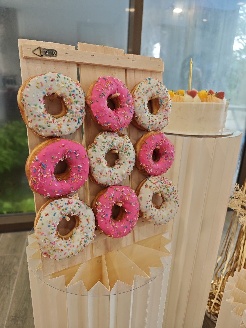 Wood donut stand / donut dessert table / dessert table decoration ...