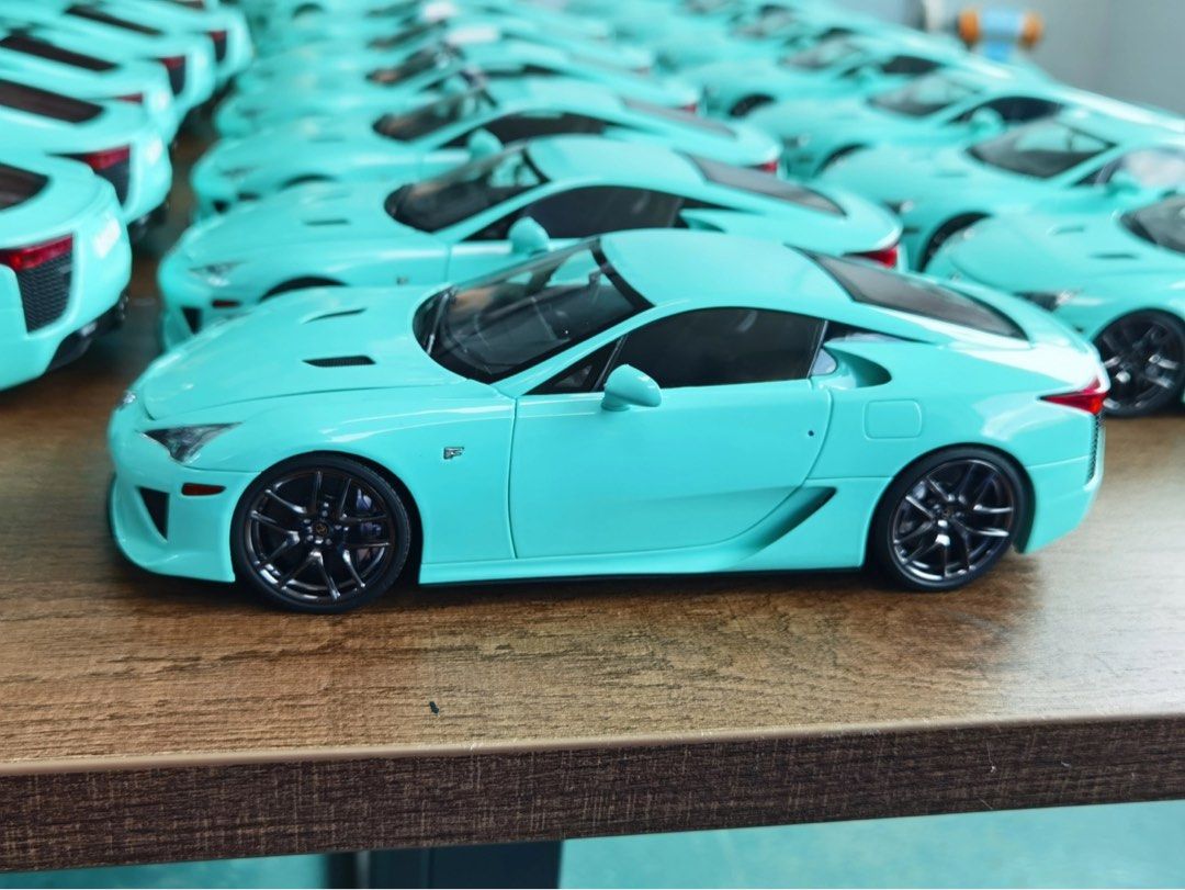 1/18 Well Lexus LFA - Turquoise, White, Yellow (full opening diecast ...