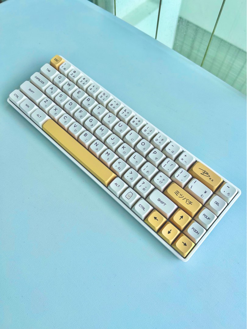 65% Custom Mechanical Keyboard (XDA Honey Milk keycaps), Computers ...