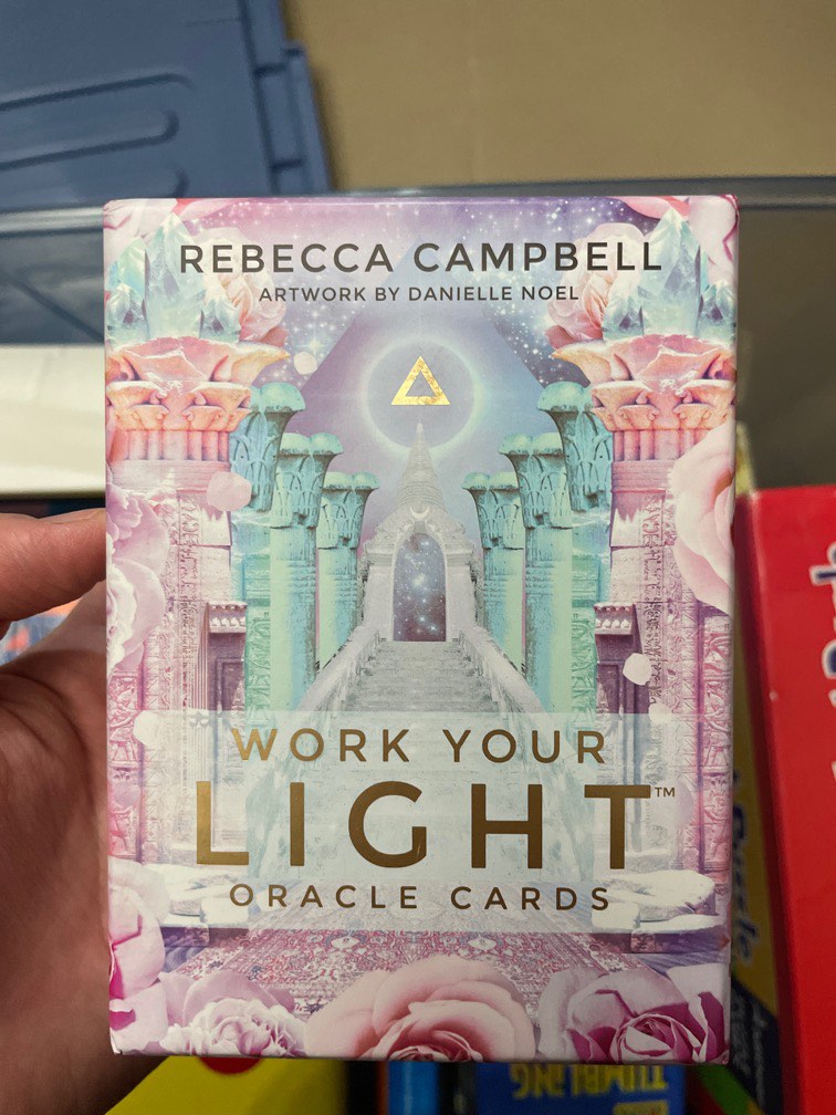 神喻卡 Work Your LIGHT Oracle Cards, 興趣及遊戲, 收藏品及紀念品, 宗教物品 - Carousell