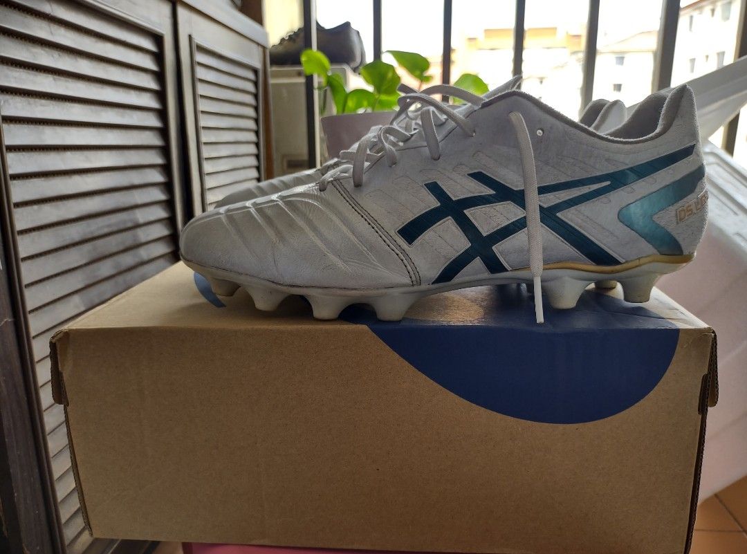 Asics DS lights wide, Men's Fashion, Footwear, Boots on Carousell