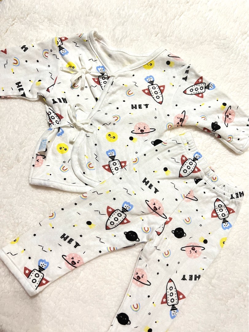 Newborn Baby Pyjamas (2 pc set), Babies & Kids, Babies & Kids Fashion ...