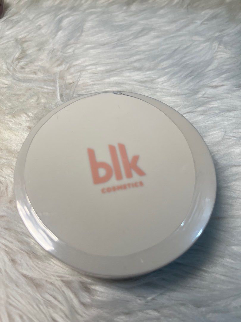 BLK All Day Matte Powder Foundation in Light Beige, Beauty & Personal ...