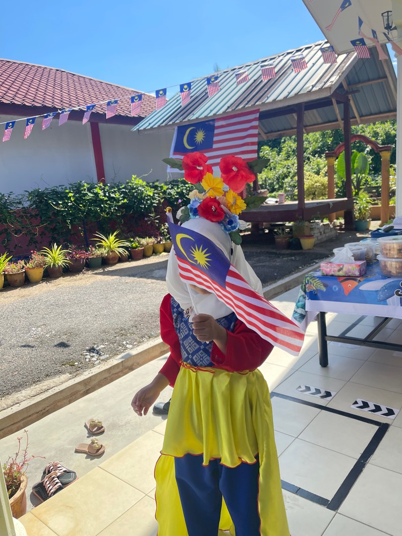 Busana Merdeka Prelove, Women's Fashion, Dresses & Sets, Dresses on ...