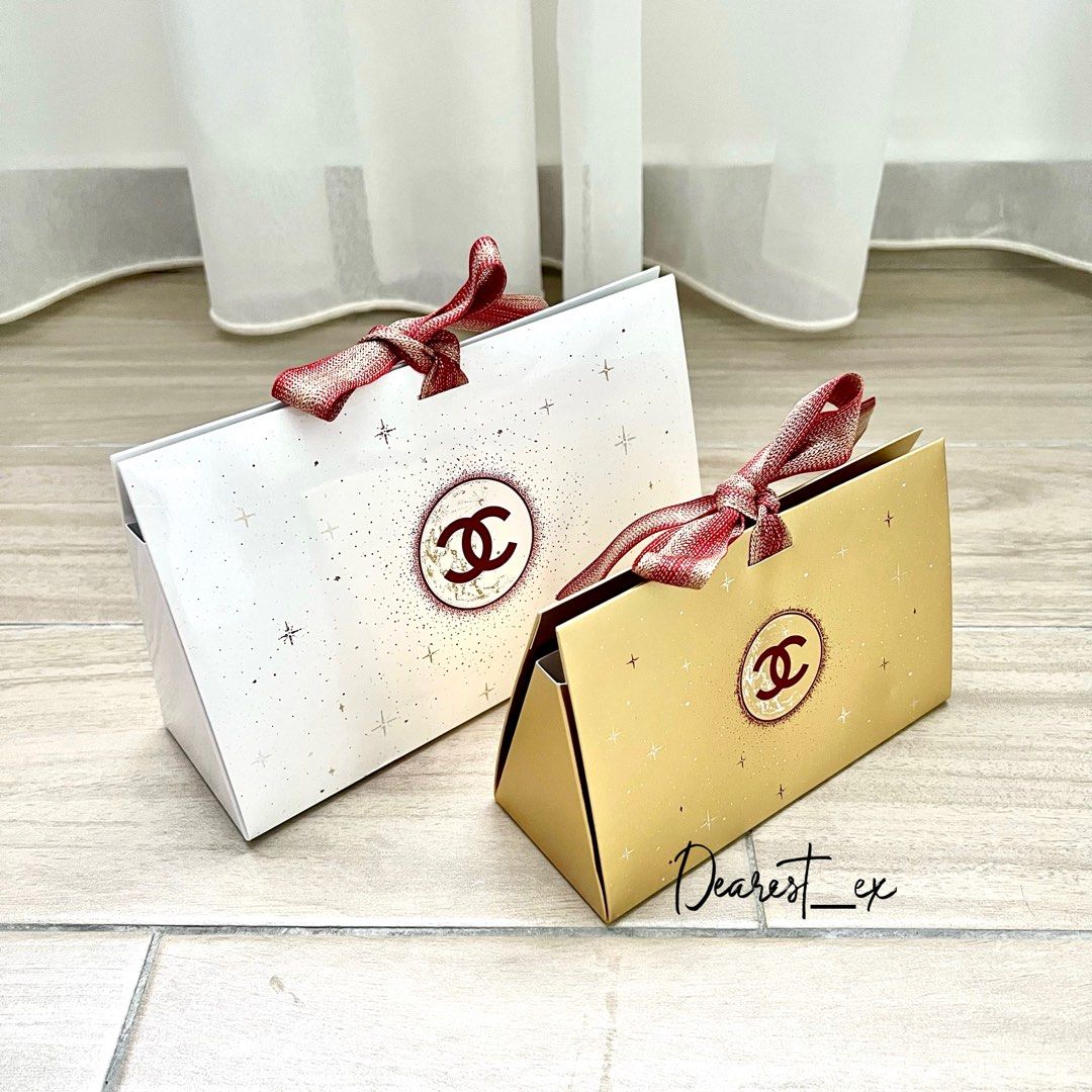 CHANEL Festive Season Limited Edition Gift Paper Clutch Box, Luxury ...
