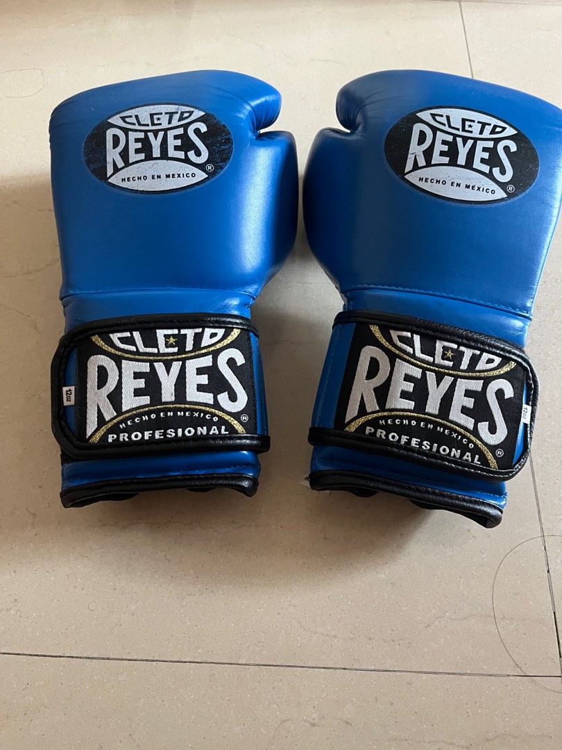 Cleto Reyes Training Boxing Gloves Velcro (Blue 12oz), Sports Equipment ...