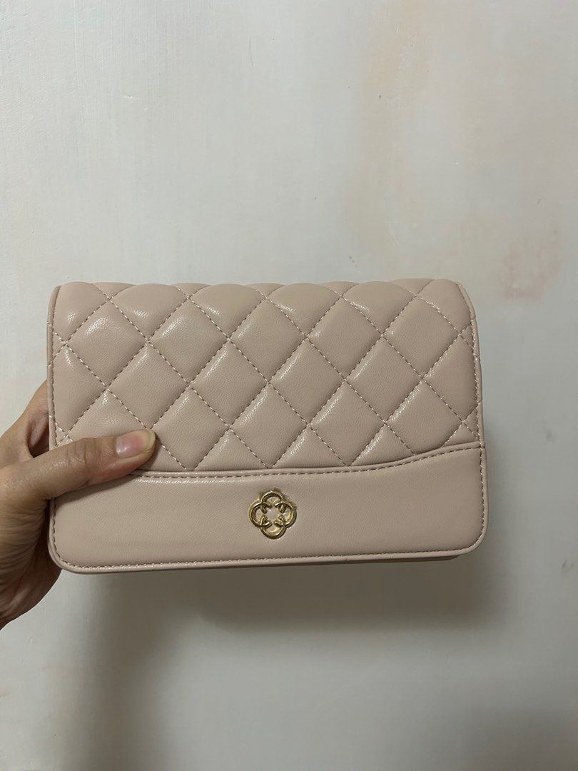 CLN multi use bag on Carousell