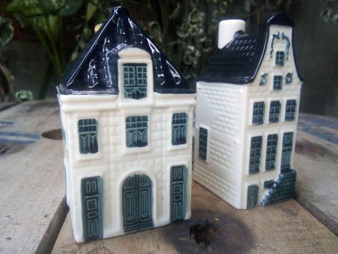 Collectible Porcelain KLM Miniature Delft Blue Houses (From The ...