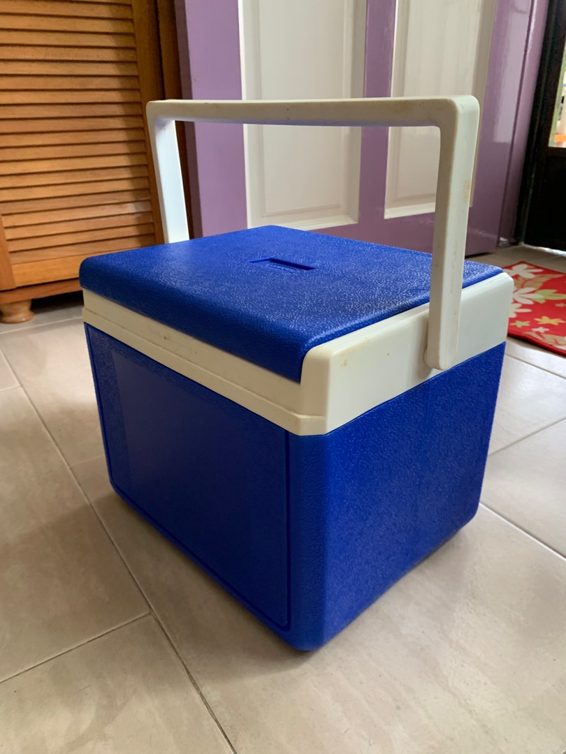 Cooler box, Furniture & Home Living, Kitchenware & Tableware, Food ...
