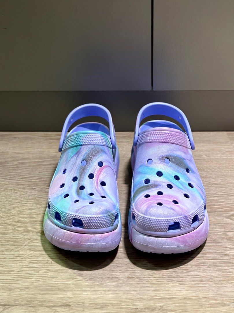 Crocs Classic Crush Swirl Dye in Blue, Men's Fashion, Footwear ...