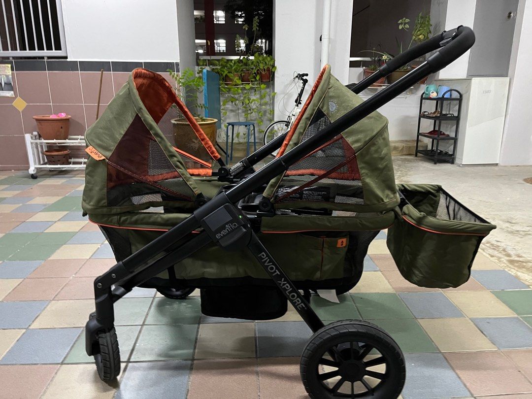 EvenFlo Pivot Xplore All-Terrain Stroller Wagon with second stroller ...