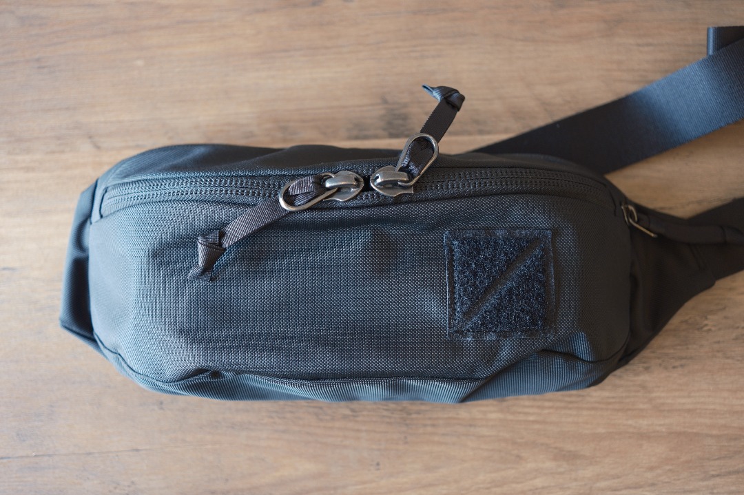 Evergoods CAS2 Sling Black, Men's Fashion, Bags, Sling Bags on Carousell