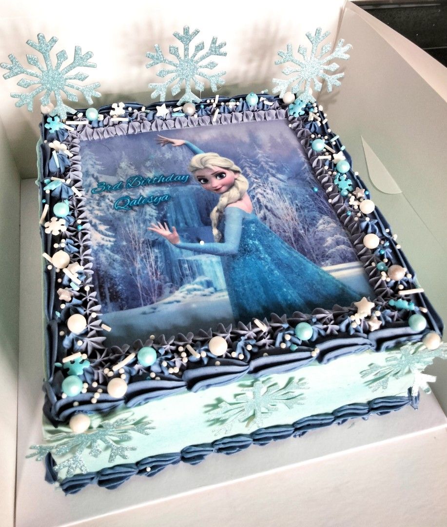 Frozen theme cakes, Food & Drinks, Homemade Bakes on Carousell