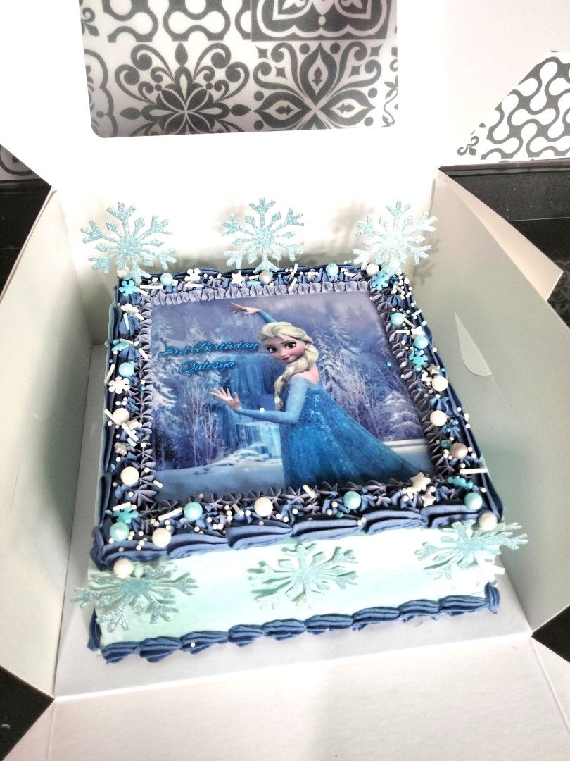 Frozen theme cakes, Food & Drinks, Homemade Bakes on Carousell