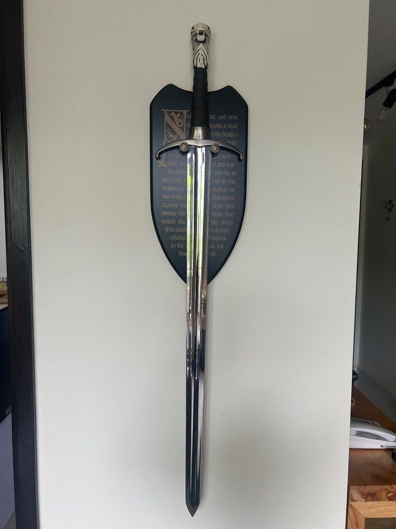 Game of Thrones Long Claw Jon Snow Display Sword, Hobbies & Toys ...