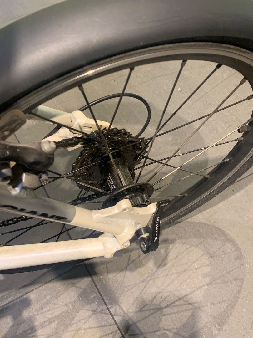 GIANT HALFWAY 16R, Sports Equipment, Bicycles & Parts, Bicycles on ...