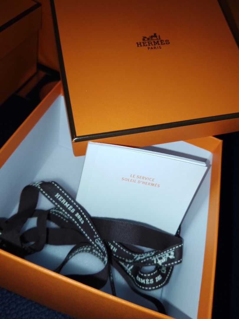 Hermes small box on Carousell