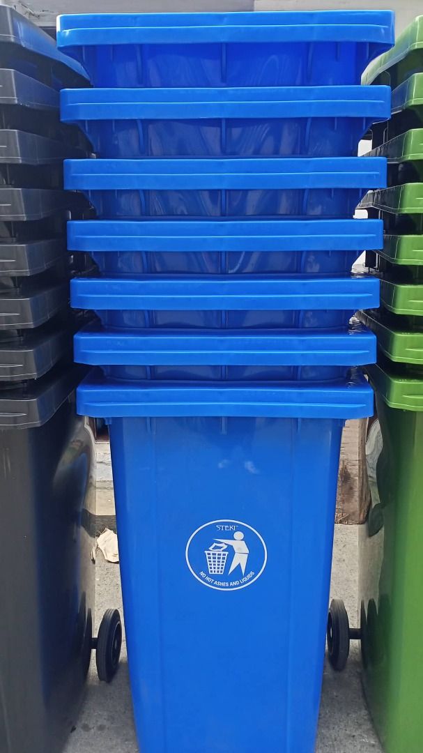 INDUSTRIAL TRASH BIN, Furniture & Home Living, Cleaning & Homecare ...